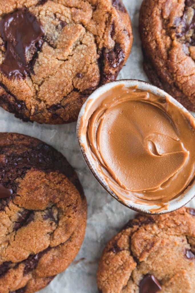 Biscoff Chocolate Chunk Cookies - Bakes by Chichi